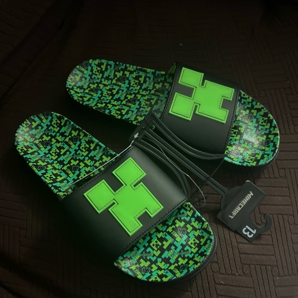 Minecraft | Shoes | New Minecraft Mens Slides 3 Green Mojang Official ...
